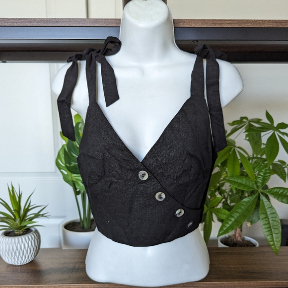 La Hearts | Tops | La Hearts Black Cropped Tank Top W Button Detail And ...